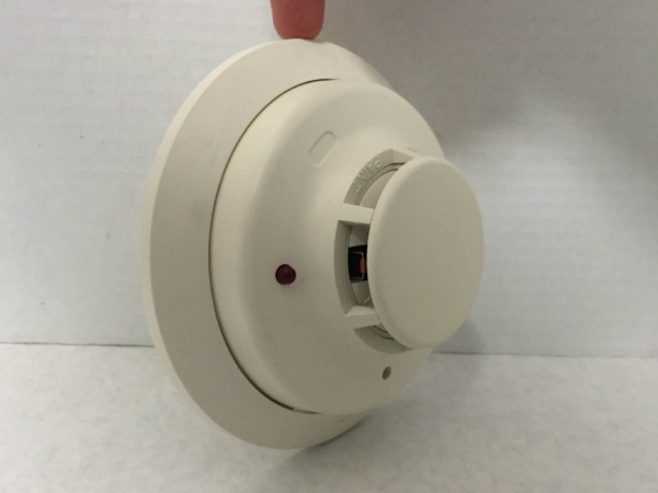 System Sensor 4WT-B - FireAlarms.tv - jjinc24/U8oL0's Fire Alarm Collection - Pictures, Videos, Info